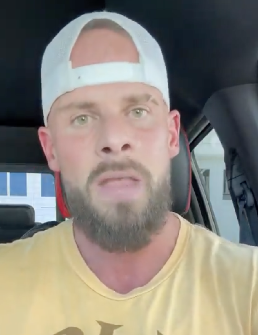 Joey Swoll Calls Woman Out For Filming 'Inappropriate' Workout