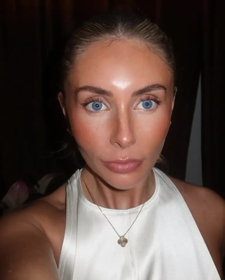 Adult Star Bonnie Blue Brutally Rejected By Five Guys Worker