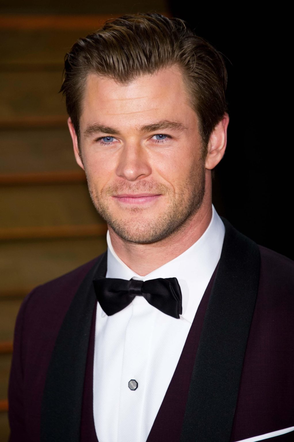 Chris Hemsworth Regrets Oscars Selfie With Billie Eilish